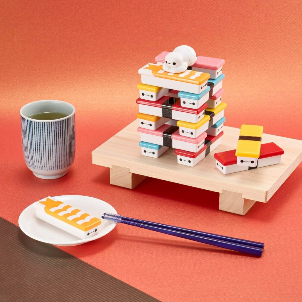＜対象年齢＞3才以上　大人気商品「OH！寿司ゲーム」が“ベイマックス”で新登場！『ベイマックス』の顔が描かれたとってもキュートなお寿司ピースで遊ぶバランスゲームです。フィギュアとしても飾れるかわいい『ベイマックス』のフィギュア付き。家族やお...