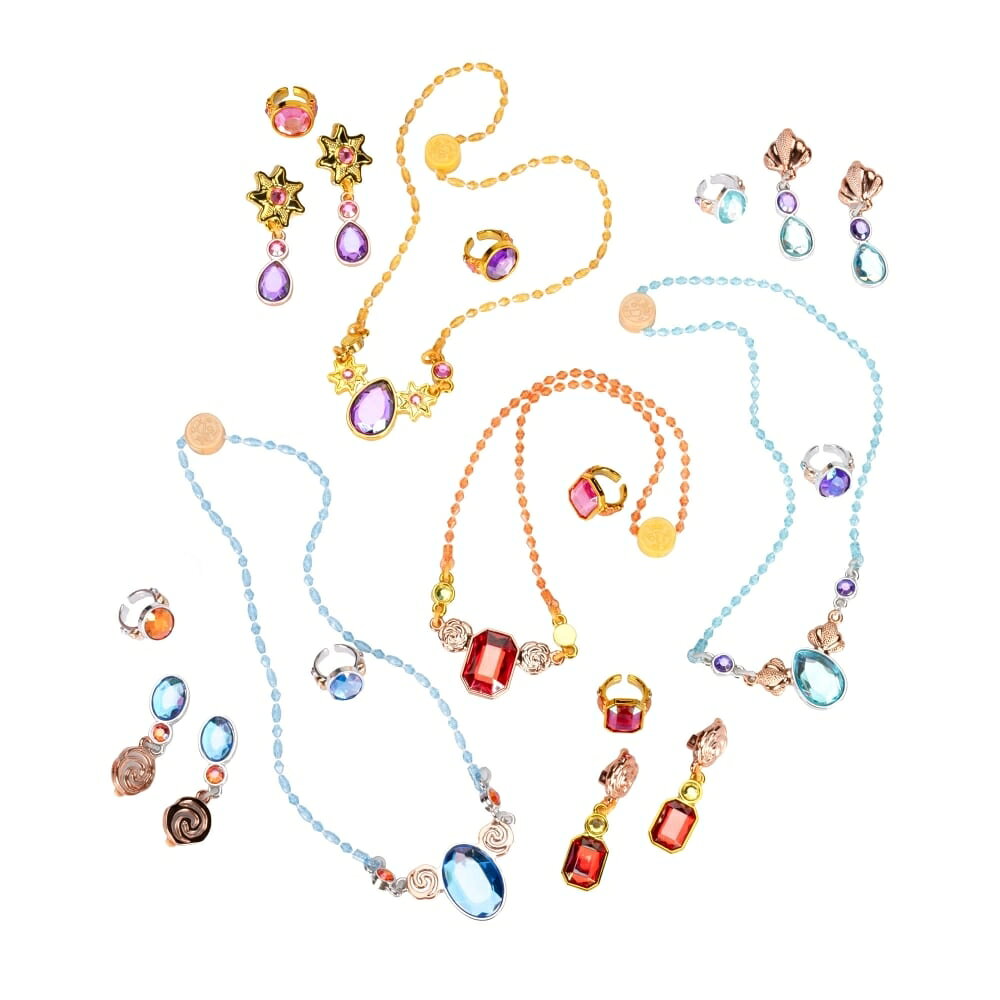 〈ディズニー〉プリンセスシリーズのおしゃれでかわいいアクセサリーセット！キラキラ豪華なアクセサリーをつけたら、気分はディズニープリンセス♪ネックレスと指輪のセットとイヤリングと指輪のセットがあるよ！お出かけするときはもちろん、アクセサリーは...