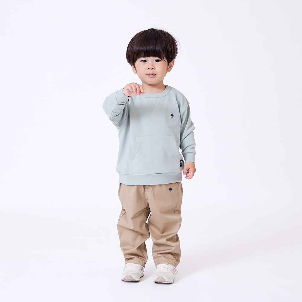 POLO BCSブランドの裏毛トレーナーです。シンプルなワンポイント刺繍で着回ししやすいデザインです。＜サイズ＞80cm:身丈36cm 身幅34cm 肩幅33cm 袖丈23cm90cm:身丈39cm 身幅35cm 肩幅34cm 袖丈26cm...