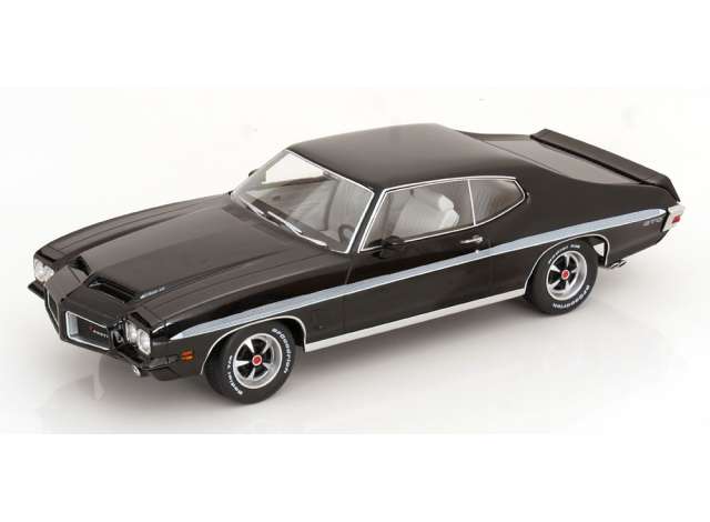 ▶ PRODUCT DETAILS メーカー KK-SCALE スケール 1/18 商品状態 新品 ⚠ 海外製品に関するご案内 本製品は精密ディスプレイモデルのため、製造工程上、個体差が見られる場合がございます。微細...