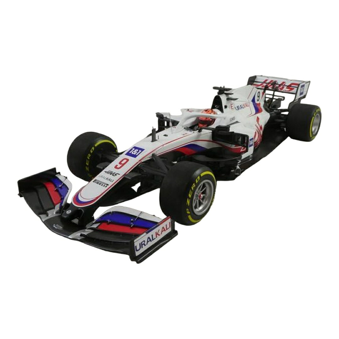 ▶ PRODUCT DETAILS メーカー MINICHAMPS スケール 1/18 商品状態 新品 ⚠ 海外製品に関するご案内 本製品は精密ディスプレイモデルのため、製造工程上、個体差が見られる場合がございます。...