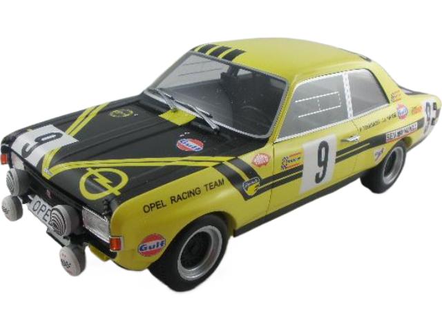 商品詳細 メーカー MINICHAMPS スケール 1/18 お届け時期 お届けの目安の記載を必ずご確認ください。 在庫について 在庫管理に関しましては細心の注意を払っておりますが、他サイトとの併売の為、在庫切れの場合がございます。万が一売...