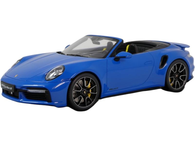 商品詳細 メーカー GT SPIRIT スケール 1/18 お届け時期 お届けの目安の記載を必ずご確認ください。 在庫について 在庫管理に関しましては細心の注意を払っておりますが、他サイトとの併売の為、在庫切れの場合がございます。万が一売り...