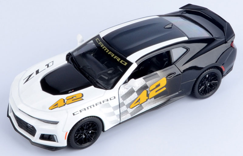 ▶ PRODUCT DETAILS メーカー Motor Max スケール 1/24 商品状態 新品 ⚠ 海外製品に関するご案内 本商品は海外メーカーによる量産モデルのため、塗装のわずかなムラ・小キズ、パーツ取り付け...