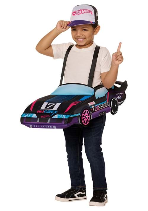 Hot WheelsのGTスコーチャーに乗っているように見えるコスプレ衣装です。ハロウィン、仮装パーティー、車関連のイベントに最適なデザイン。 ▶ セット内容 ✓ 車チュニック ✓ サポートロッド x...
