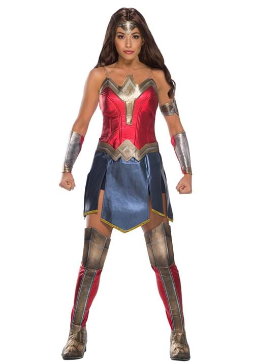 ワンダーウーマンをイメージしたロンパースタイプのコスプレ衣装です。ハロウィン、仮装パーティー、アメコミイベントに最適な本格デザイン。 ▶ セット内容 ✓ ロンパース（スカートパネル付き） ✓ ベルト ...