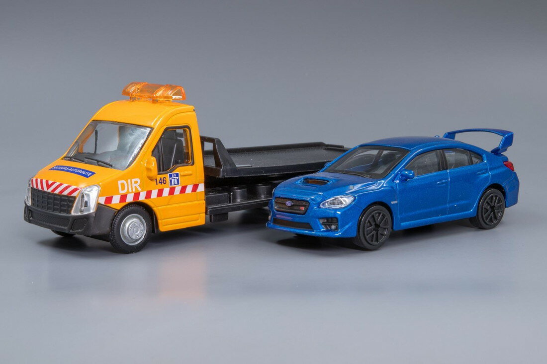 ▶ PRODUCT DETAILS メーカー Bburago スケール 1/43 商品状態 新品 ⚠ 海外製品に関するご案内 本商品は海外メーカーによる量産モデルのため、塗装のわずかなムラ・小キズ、パーツ取り付け位置...