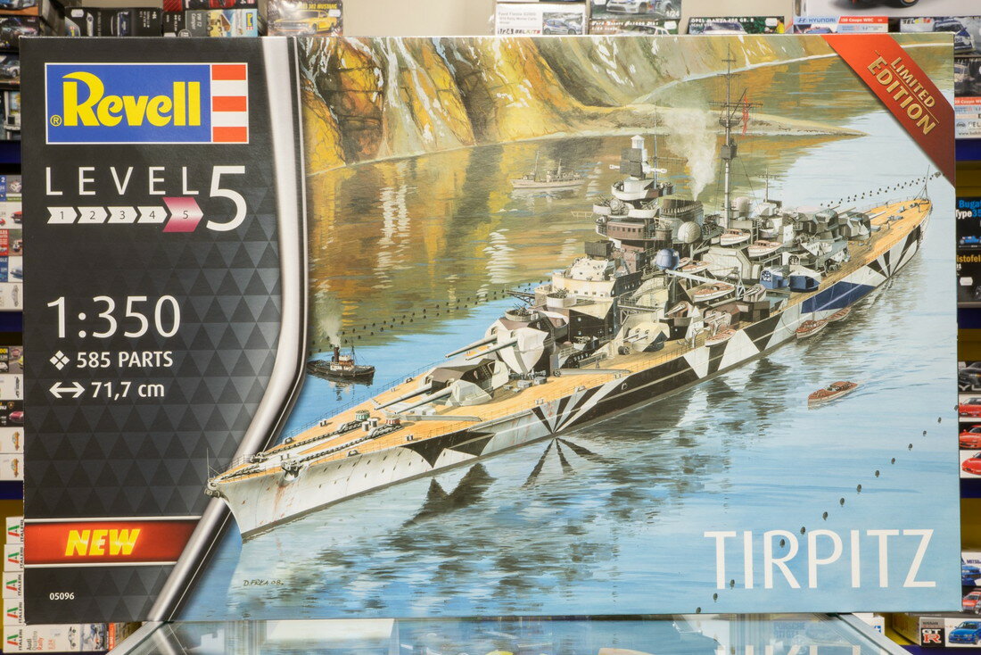 商品詳細 メーカー Revell スケール 1/350 お届け時期 お届けの目安の記載を必ずご確認ください。 在庫について 在庫管理に関しましては細心の注意を払っておりますが、他サイトとの併売の為、在庫切れの場合がございます。万が一売り切れ...