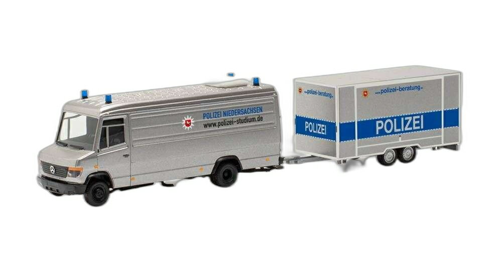 商品詳細 メーカー Herpa スケール 1/87 お届け時期 お届けの目安の記載を必ずご確認ください。 在庫について 在庫管理に関しましては細心の注意を払っておりますが、他サイトとの併売の為、在庫切れの場合がございます。万が一売り切れの場...