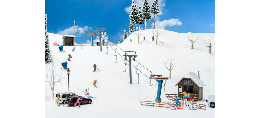 商品詳細 メーカー Faller スケール H0 電源方式 デジタルデコーダー 非搭載 お届け時期 お届けの目安の記載を必ずご確認ください。 在庫について 在庫管理に関しましては細心の注意を払っておりますが、他サイトとの併売の為、在庫切れの...