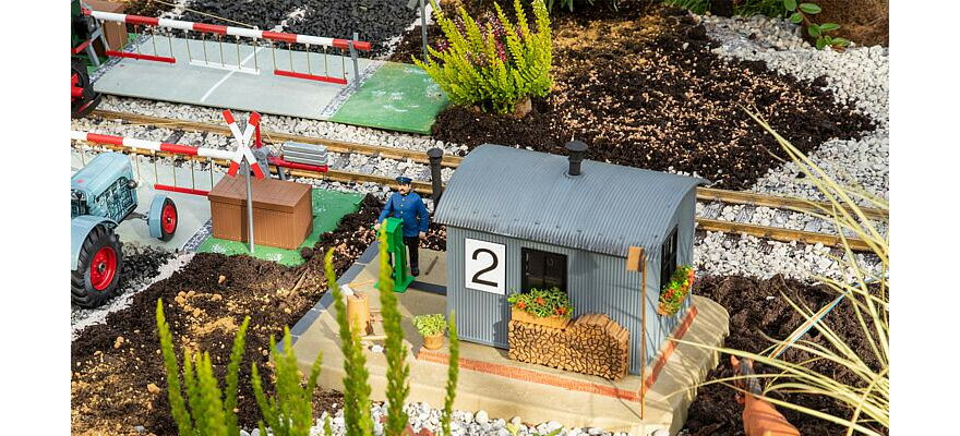 商品詳細 メーカー Faller スケール G 電源方式 デジタルデコーダー 非搭載 お届け時期 お届けの目安の記載を必ずご確認ください。 在庫について 在庫管理に関しましては細心の注意を払っておりますが、他サイトとの併売の為、在庫切れの場...