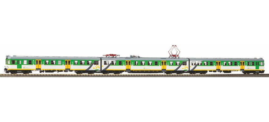 商品詳細 メーカー Piko スケール H0 電源方式 DC デジタルデコーダー DCC お届け時期 お届けの目安の記載を必ずご確認ください。 在庫について 在庫管理に関しましては細心の注意を払っておりますが、他サイトとの併売の為、在庫切れ...