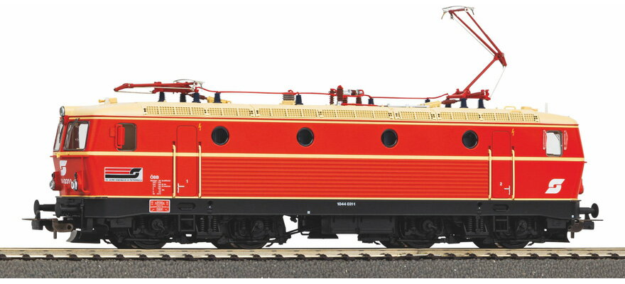 商品詳細 メーカー Piko スケール H0 電源方式 DC デジタルデコーダー DCC お届け時期 お届けの目安の記載を必ずご確認ください。 在庫について 在庫管理に関しましては細心の注意を払っておりますが、他サイトとの併売の為、在庫切れ...