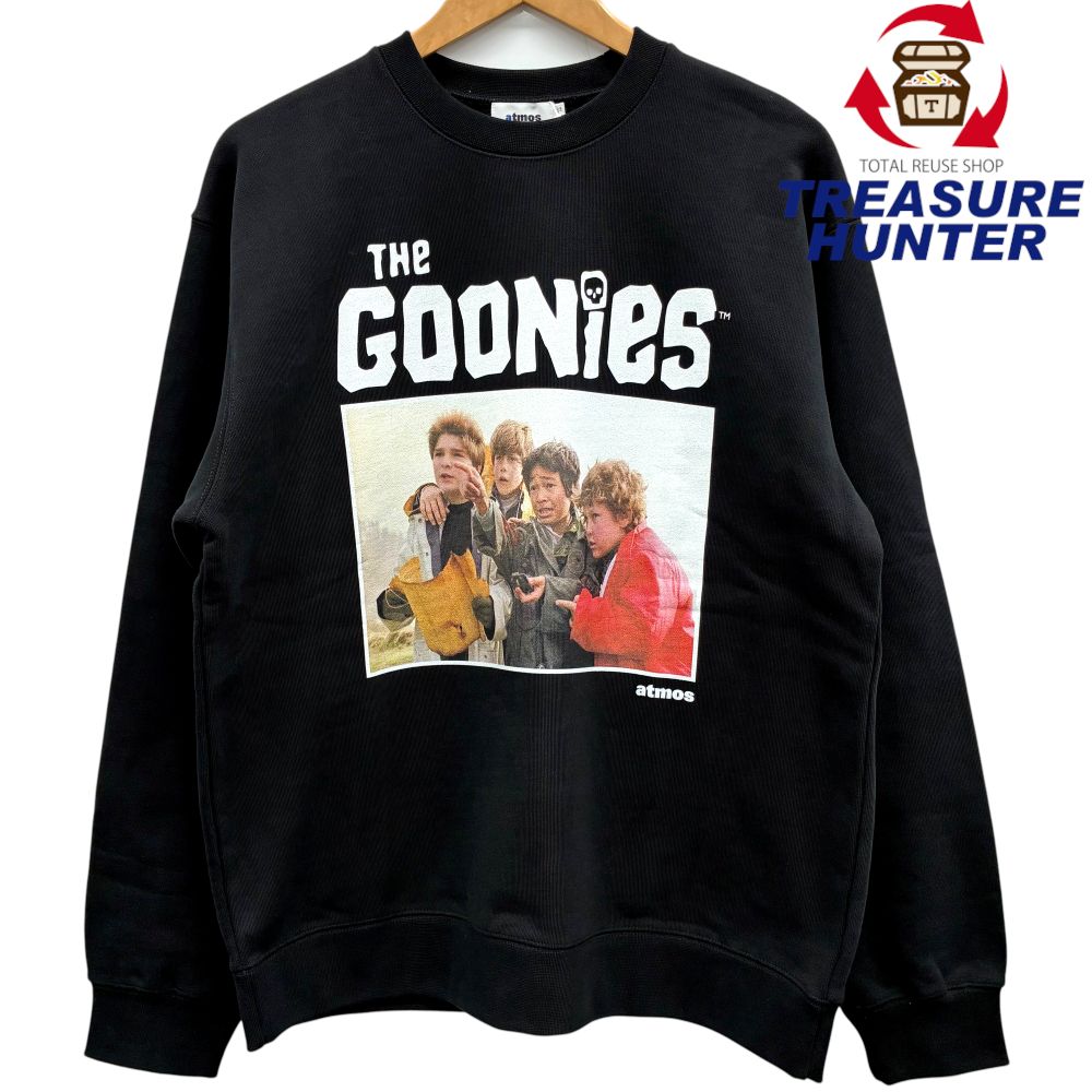 atmos×THE GOONIES グーニーズ公開40周年記念 スウェットシャツ MAAHO-SW061 サイズL ブラック アトモス×グーニーズ 商品サイズ 表記サイズ：L【実寸】肩幅：約52cm身幅：約57cm総丈：約72cm袖丈：約6...