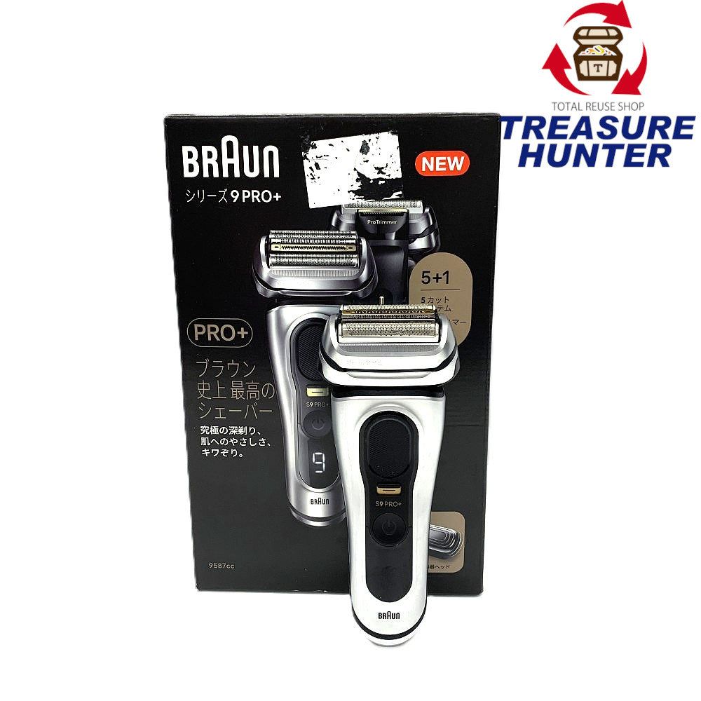 BRAUN(ブラウン) シリーズ9 Pro＋ 4枚刃シェーバー マットシルバー アルコール洗浄器・美顔器ヘッド付属 9587cc 未使用保管品 商品詳細 ブランド・メーカー：BRAUN(ブラウン)型番・品番：9587ccカラー：マットシルバ...