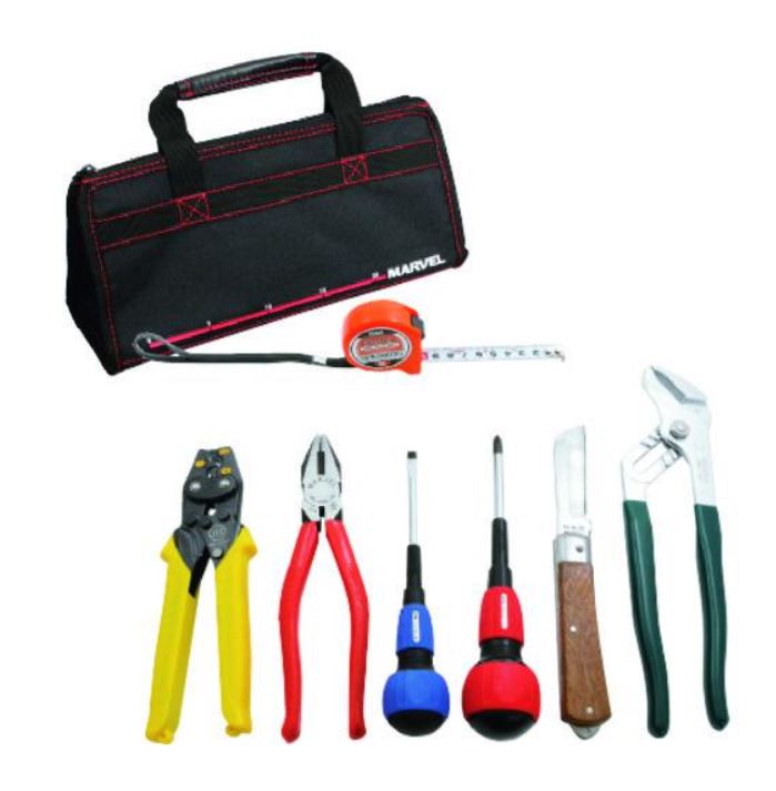 特長　 ●電気工事士技能試験を受験するための基本工具+JIS C-9711適合品の圧着工具（リングスリーブ中小用）のセットです。 ●マイナスドライバーは先端5.5mm幅でスイッチプレートの取り外しなどの作業に適したサイズです。 ●合格後も永...