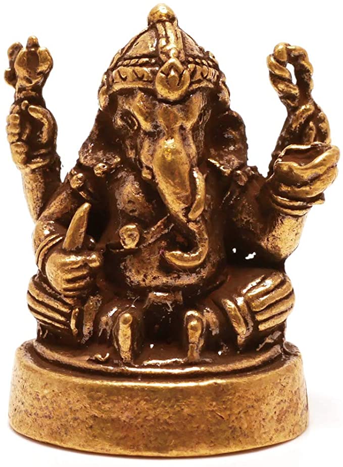 鎮座する開運のガネーシャです。 万能の神として有名なガネーシャの置物です。 高級感のある真鍮製です。 材質：真鍮，サイズ：高さ約21mm幅約16mm，原産国：タイ王国 ※現物の写真を撮っています。※重さ及びサイズに若干の差がある場合がありま...