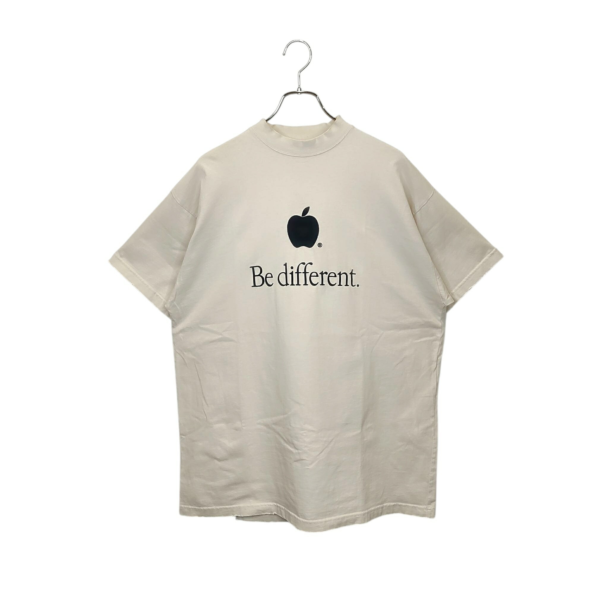 商品状態 コンディションランク コンディション詳細 首回り 薄い汚れ 裾 薄い汚れ 商品コード IT8D9FXD92XT ブランド BALENCIAGA バレンシアガ アイテム名 22AW Be different オーバーサイズ Tシャツ...