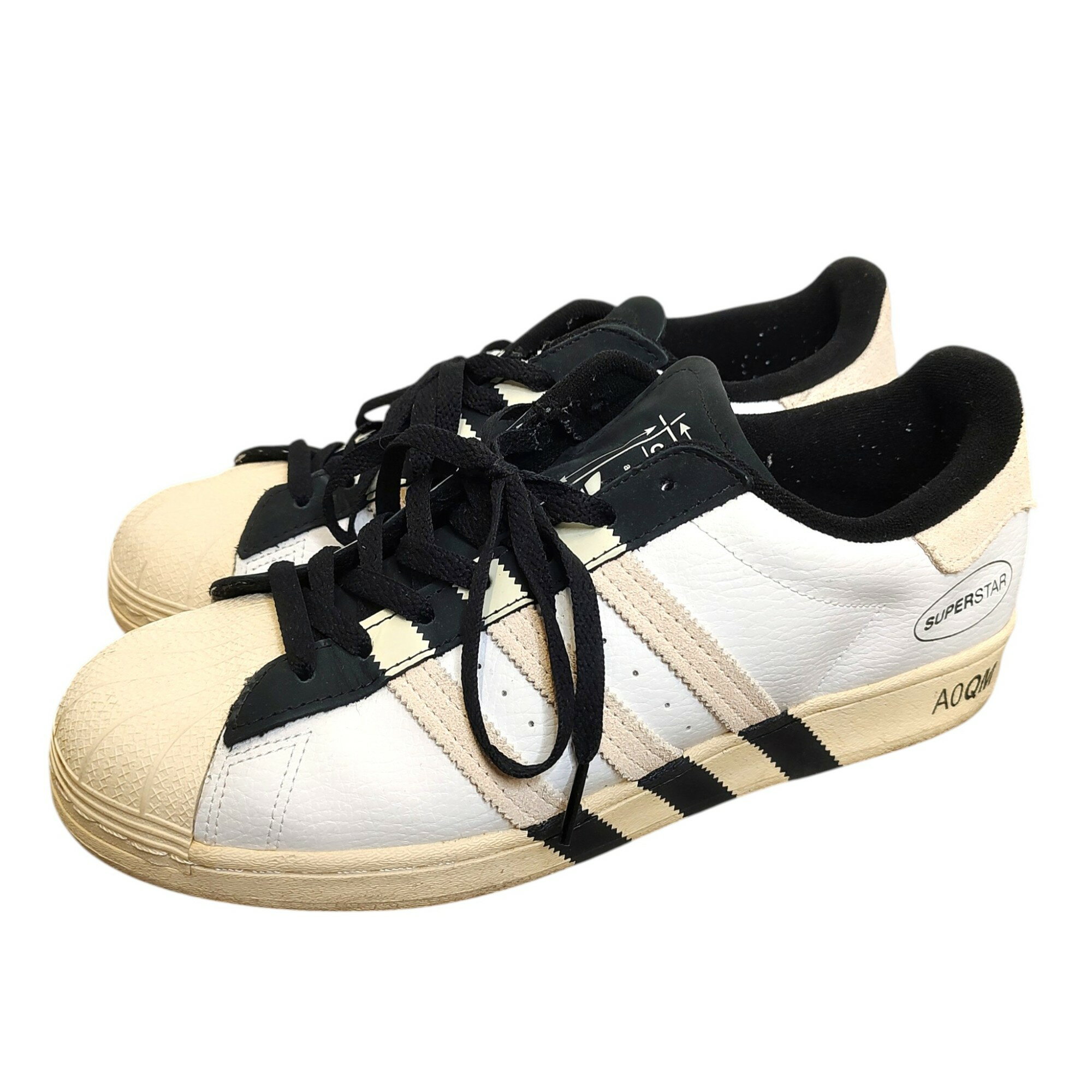 商品状態 コンディションランク コンディション詳細 ・アウトソール 数ヶ所 薄い汚れ ・かかと 若干減り ・インソール 毛玉 商品コード IT8NXLN19YCK ブランド ADIDAS アディダス アイテム名 Superstar Foot...