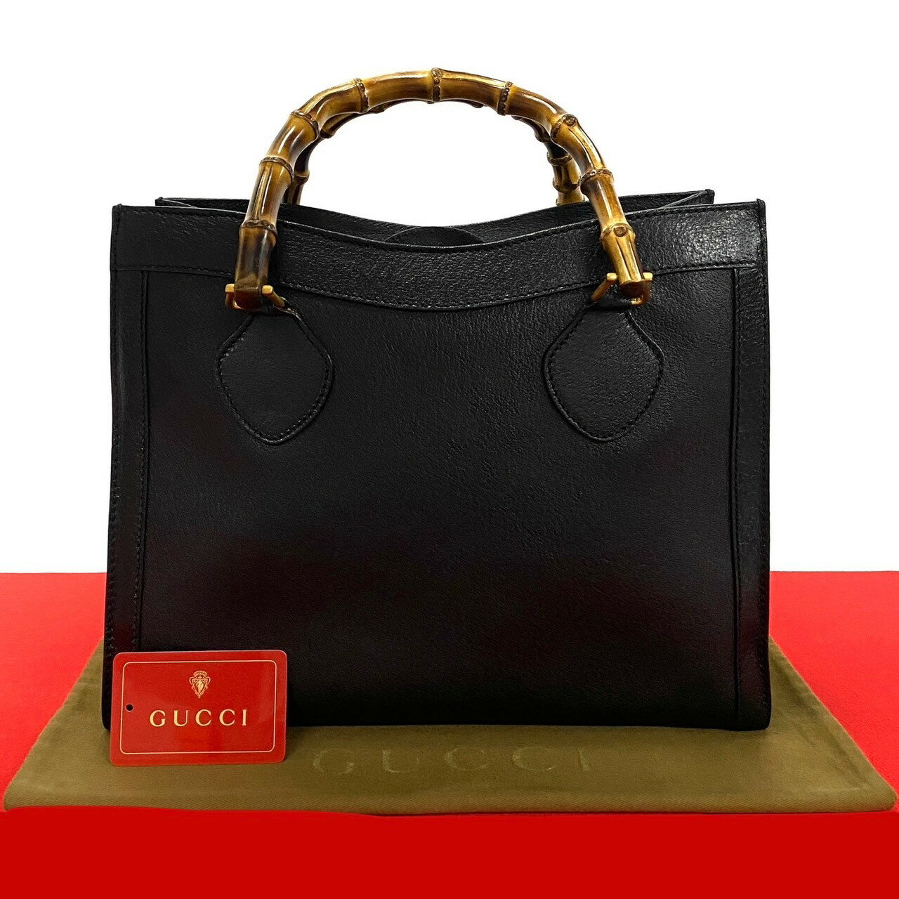 極美品グッチ ハンドバッグ ターンロック レザー 手鏡 小物入れ 極美品グッチ ハンドバッグ ターンロック レザー 手鏡 小物入れ