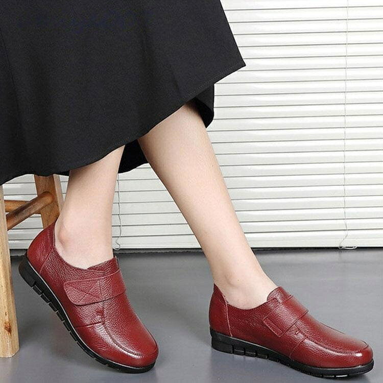ソール:ゴム検索ワード:パンプス レディース革靴 美脚 レディース シューズ フォーマル 軽量 ビジネス 靴 学生 婦人靴 婦人 かっこいい カッコイイ 定番 通勤 通学 おしゃれ 軽量 お洒落 オシャレ 可愛 shoes シューズ ウェア...