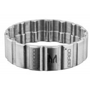 Birzmanは、作り、そして革新的そして、機能的なデザインとの融合を目指しています。スペック■サイズ：Φ40×13mm■重量：約23g特長シマノのBB9000とBBR60のスリムタイプBBをホローテック2用のBBツールで着脱するためのアダ...