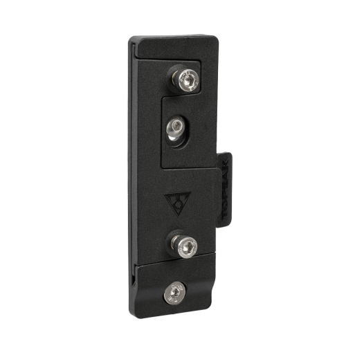 スペック■エンジニアリンググレードポリマー■L109xW95xH44mm ■32.6g特長ボルトを外さずにボトルケージなどを着脱できる便利なマウント。ベースプレート1枚とアダプター2枚がセットになっているので、2種類のアイテムを付け替えて持...