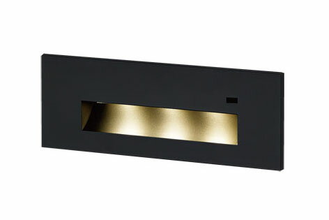 ●横長のスタイルで、床面をワイドに照射。暗くなると自動でON。明るさセンサ付。LED内蔵、電源ユニット内蔵LED（電球色）色温度：3000K幅：162mm高：60mm出しろ：7.5mm埋込穴幅：140mm埋込穴長：47mm埋込深：60mm器...