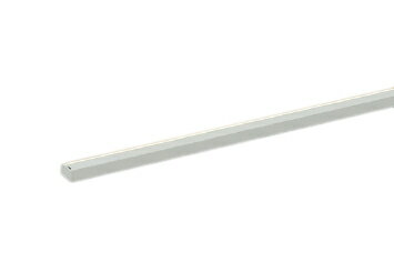 棚上照明（上向き）、棚下照明（下向き）にも使える、コンパクトな電源一体の薄型間接照明。電球色 3000K演色性：Ra93定格光束：1725lm消費電力：14.5Wサイズ：高20 幅43 全長900mm重量：0.6kg15VA（100V）本体...