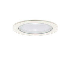 ランプ別梱包LEDフラットランプφ70 クラス400 1灯（口金GX53-1）色温度：5000K埋込穴径：φ100mm埋込高：80mm器具光束：400lm電圧：100V消費電力：4.9W消費効率：81.6lm/W【アルミ枠】ホワイトつや消し...