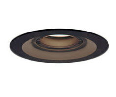 ランプ別梱包LEDフラットランプφ70 クラス700 1灯（口金GX53-1）色温度：3500K埋込穴径：φ150mm埋込高：80mm器具光束：400lm電圧：100V消費電力：6.3W消費効率：63.4lm/W【アルミ枠】ブラックつや消し...