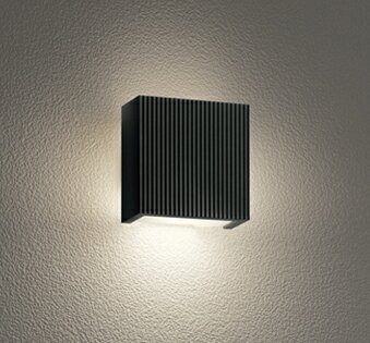 ●近隣への光害に配慮した、コンパクトな遮光ポーチライト。戸建はもちろん、集合住宅の戸別玄関灯などとしてもおすすめです。電球色定格光束：104lm定格消費電力：4.4WRa942700KLED電球ミニクリプトン形4.4W（E17）No.292...