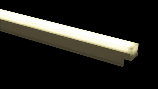 色温度：2700K入力電圧：100V皮相電力：9.5VA消費電力：9W本体：アルミ・樹脂演色性：Ra80以上重量：0.5kg位相調光対応付属品：取付金具×2、取付用ビス×2、取付用ワイヤー×2※連結時の消費電力の合計は最大500W以下にして...