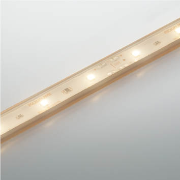 空間に光を満たすハイパワーでコストパフォーマンスの高い屋内用テープライト。最小曲げR30mmでフレキシブルに使用できます。電球色 3000K消費電力：24W定格光束：2120lmサイズ：高-9 幅-18 全長-2072mm演色性：Ra93定...