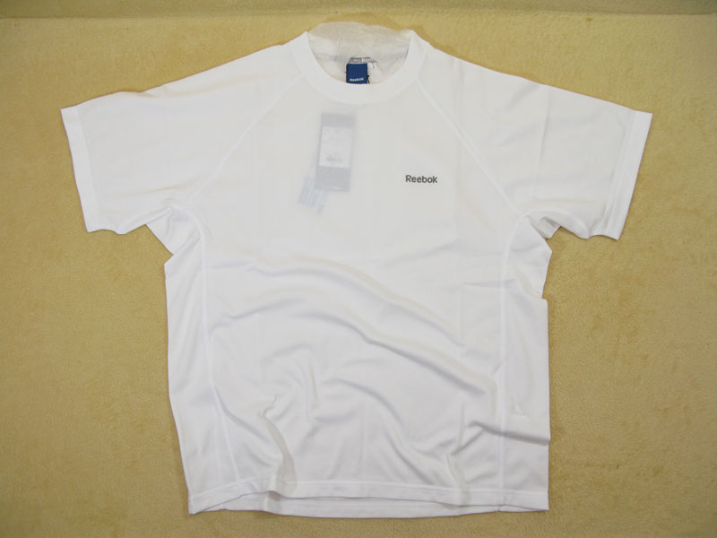 抗菌・防臭・消臭性に優れた吸汗・速乾性Tee洗濯後の乾燥性に優れ、天日干し約20分で着用可能な速乾性大幅値引き　SALE人気スポーツブランドの最終処分市です★★特別セールのため、下記の点をご理解の上ご利用下さい★★店頭同時開催のため、まれに...