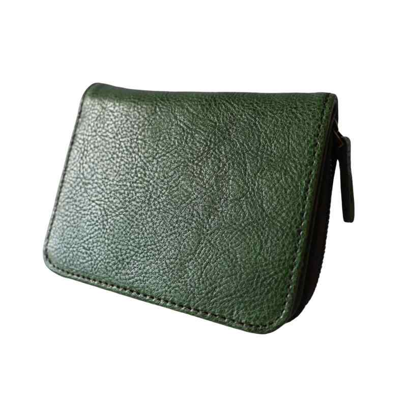 [ラセーヌ] 本革 コンパクトウォレット 二つ折り財布 メンズ レディース 小銭入れコンパクト設計: 見た目は小さめでコンパクトながら、お金やカードを程よく収納できる二つ折り財布です。仕切り付きコインケース: ラウンド式のコインケースには仕...