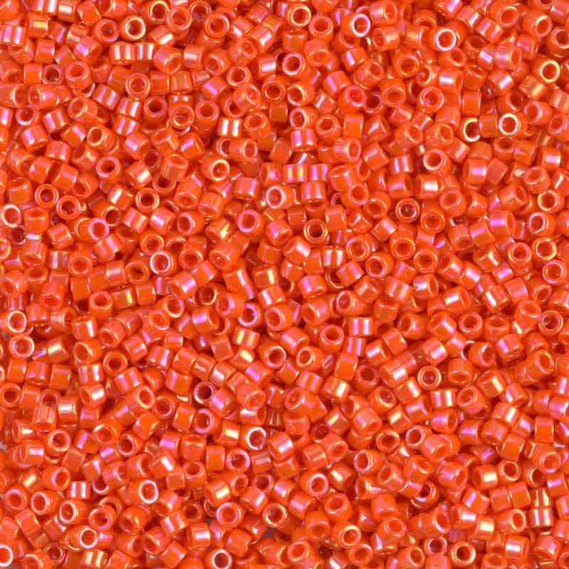 【サイズ】11/0外径：約1.6mm 穴の大きさ：約0.8mm 糸が通りやすいよう穴が大きめであり、ガラスの部分が薄く軽いビーズです。 ビーズ織り・ビーズステッチに適しています。 ※製造ロットにより、同じ品番でも多少の色違いが生じる場合があ...