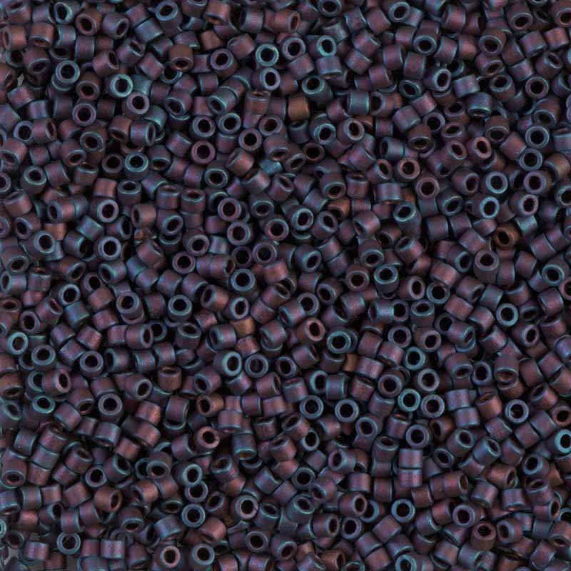 【サイズ】11/0外径：約1.6mm 穴の大きさ：約0.8mm 糸が通りやすいよう穴が大きめであり、ガラスの部分が薄く軽いビーズです。 ビーズ織り・ビーズステッチに適しています。 ※製造ロットにより、同じ品番でも多少の色違いが生じる場合があ...