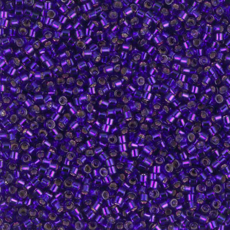 【サイズ】11/0外径：約1.6mm 穴の大きさ：約0.8mm 糸が通りやすいよう穴が大きめであり、ガラスの部分が薄く軽いビーズです。 ビーズ織り・ビーズステッチに適しています。 ※製造ロットにより、同じ品番でも多少の色違いが生じる場合があ...