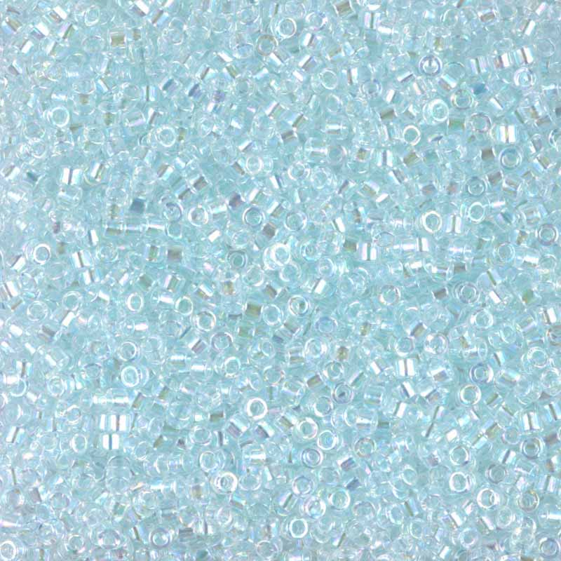 【サイズ】11/0外径：約1.6mm 穴の大きさ：約0.8mm 糸が通りやすいよう穴が大きめであり、ガラスの部分が薄く軽いビーズです。 ビーズ織り・ビーズステッチに適しています。 ※製造ロットにより、同じ品番でも多少の色違いが生じる場合があ...