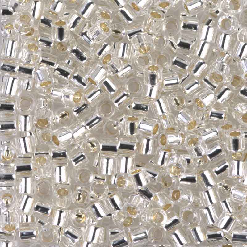 カラー番号:LDBL41サイズ:8/0外径：約3mm 穴の大きさ：約1.5mm 糸が通りやすいよう穴が大きめであり、ガラスの部分が薄く軽いビーズです。 ビーズ織り・ビーズステッチに適しています。 ※製造ロットにより、同じ品番でも多少の色違い...