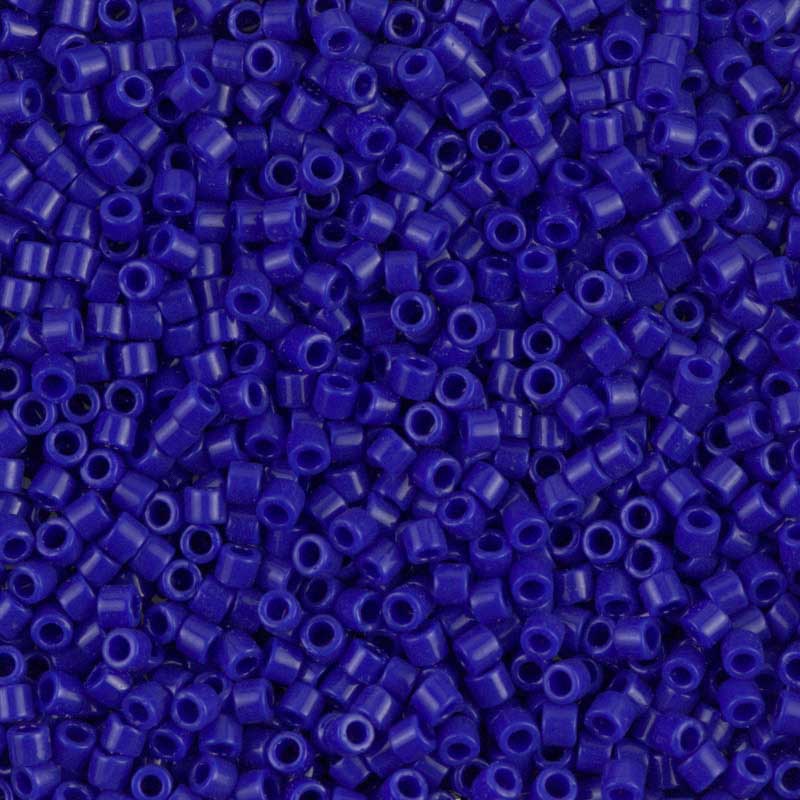 【サイズ】10/0外径：約2.2mm 穴の大きさ：約1mm 糸が通りやすいよう穴が大きめであり、ガラスの部分が薄く軽いビーズです。 ビーズ織り・ビーズステッチに適しています。 ※製造ロットにより、同じ品番でも多少の色違いが生じる場合がありま...
