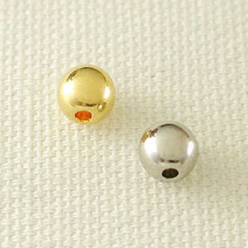 樹脂に金属メッキを施したビーズです。 軽くて扱いやすいので、ピアス・ブレスレット等アクセサリー作りにおすすめです。 小さいサイズはネイルアートにも。