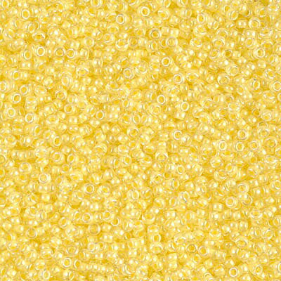 カラー番号：201外径：約1.5mm 穴の大きさ：約0.7mm ビーズモチーフ作りに欠かせないメジャーなビーズです。 シンプルなので幅広い用途に使用できます。【色味について】※ロットによって色味が変わる場合がございます。※製造ロットにより、...