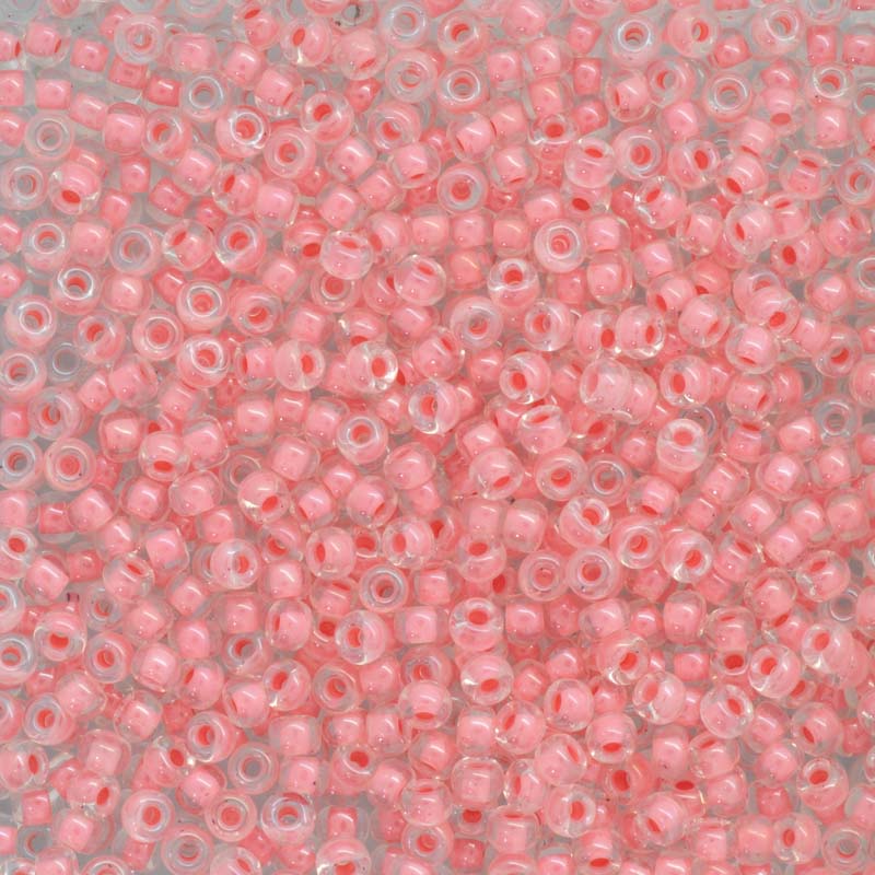 カラー番号：#210外径：約2mm 穴の大きさ：約0.8mm ビーズステッチやビーズモチーフ作り等、ビーズワークに欠かせない「シードビーズ」です。 シンプルなので幅広い用途に使用できます。【色味について】※ロットによって色味が変わる場合がご...