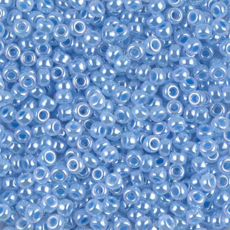 カラー番号：#524 外径：約3mm 穴の大きさ：約0.8mm ビーズステッチやビーズモチーフ作り等、ビーズワークに欠かせない「シードビーズ」です。 シンプルなので幅広い用途に使用できます。【色味について】※ロットによって色味が変わる場合が...