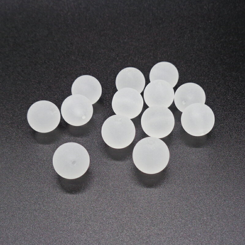 アクリル製品は管を通して型にアクリルを流して作成しますが、その管を切り離した際に傷のようなものが残る場合がございます。 予めご了承頂いた上でご注文下さい。気になる方はご注文前にお問い合わせ下さい。 色サンプルをいただければ染め加工出来ます。...