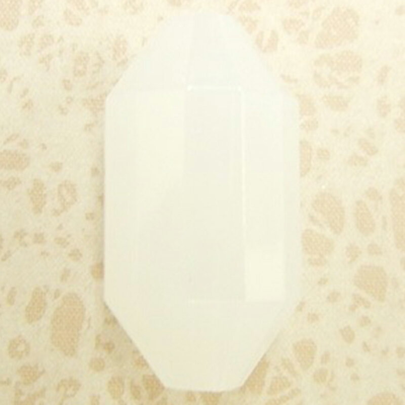 アクリル製品は管を通して型にアクリルを流して作成しますが、その管を切り離した際に傷のようなものが残る場合がございます。予めご了承頂いた上でご注文下さい。 気になる方はご注文前にお問い合わせ下さい。 アクリル製品はお客様のご希望の色に染めるこ...