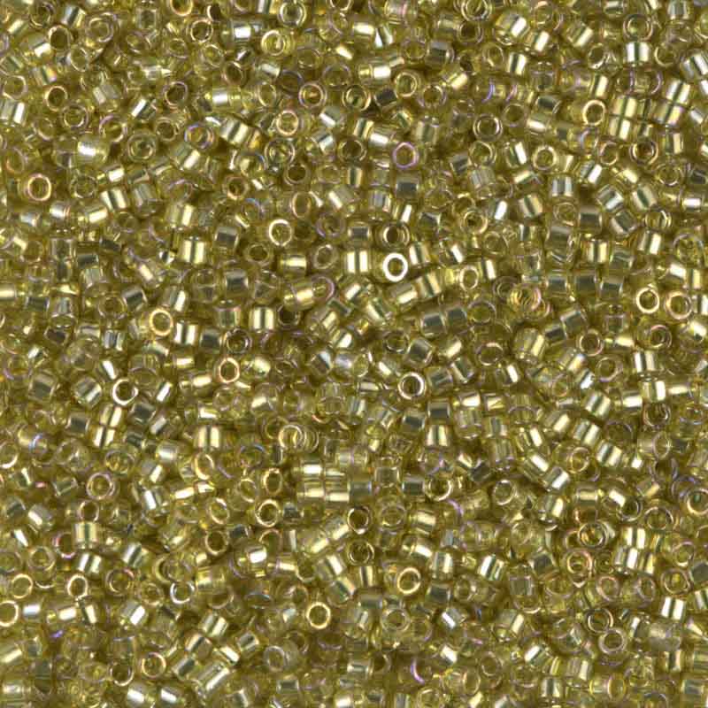 【サイズ】11/0外径：約1.6mm 穴の大きさ：約0.8mm 糸が通りやすいよう穴が大きめであり、ガラスの部分が薄く軽いビーズです。 ※製造ロットにより、同じ品番でも多少の色違いが生じる場合があります。予めご了承ください。 ビーズ織り・ビ...