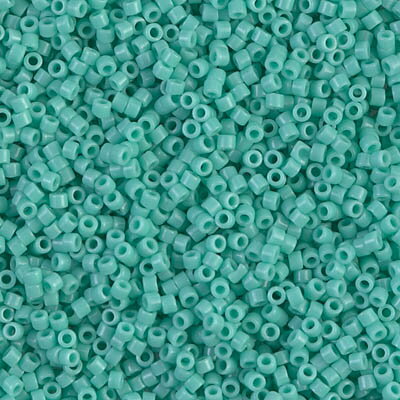 【サイズ】11/0外径：約1.6mm 穴の大きさ：約0.8mm 糸が通りやすいよう穴が大きめであり、ガラスの部分が薄く軽いビーズです。 ※製造ロットにより、同じ品番でも多少の色違いが生じる場合があります。予めご了承ください。 ビーズ織り・ビ...